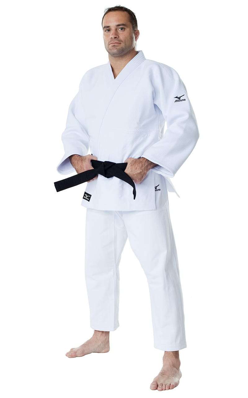 Judo Uniforms | Mizuno | Brands | Dax Sports - Englisch